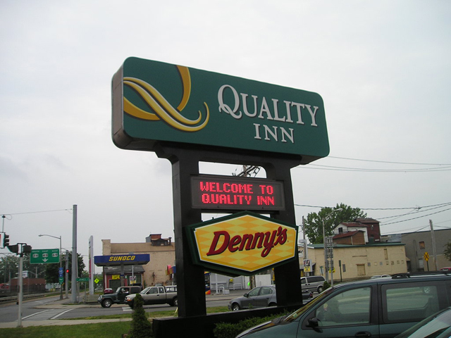 JoelRadio.net - a podcast by comedian Joel Fragomeni: November 2009 ...